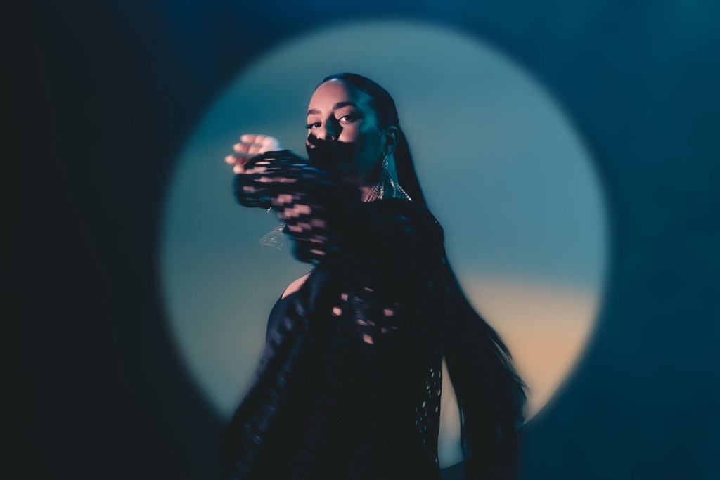 Monogem returns with “Feeling Myself” single & video – Aipate