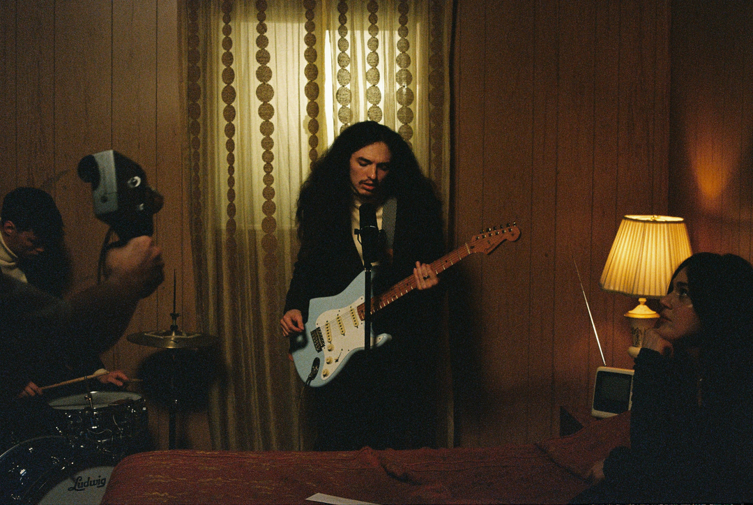 Brent de la Cruz presents “Smithereens” music video – Watch – Aipate